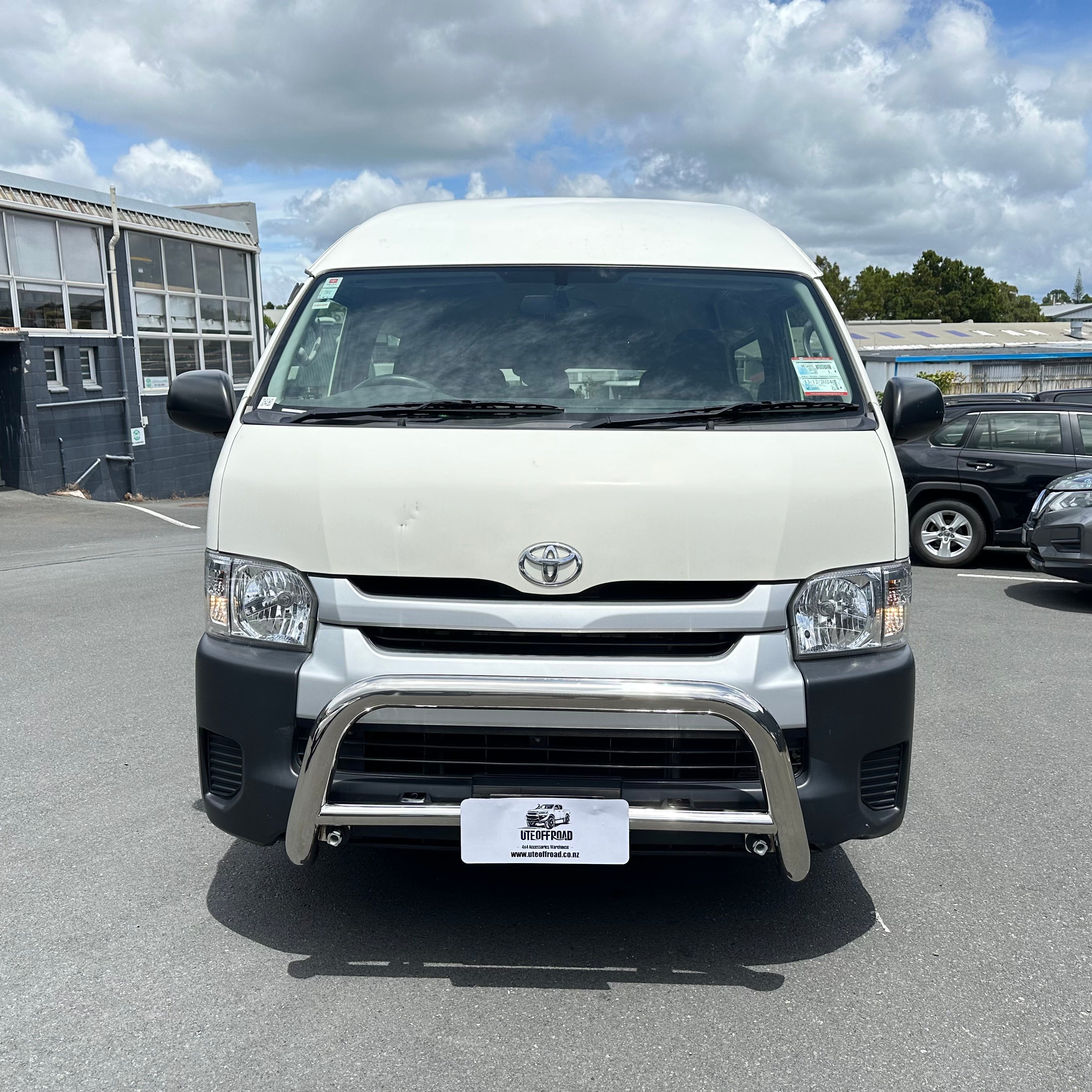 304 Stainless Steel Nudge Bar Toyota Hiace Wide Body 2005-2019 Chrome
