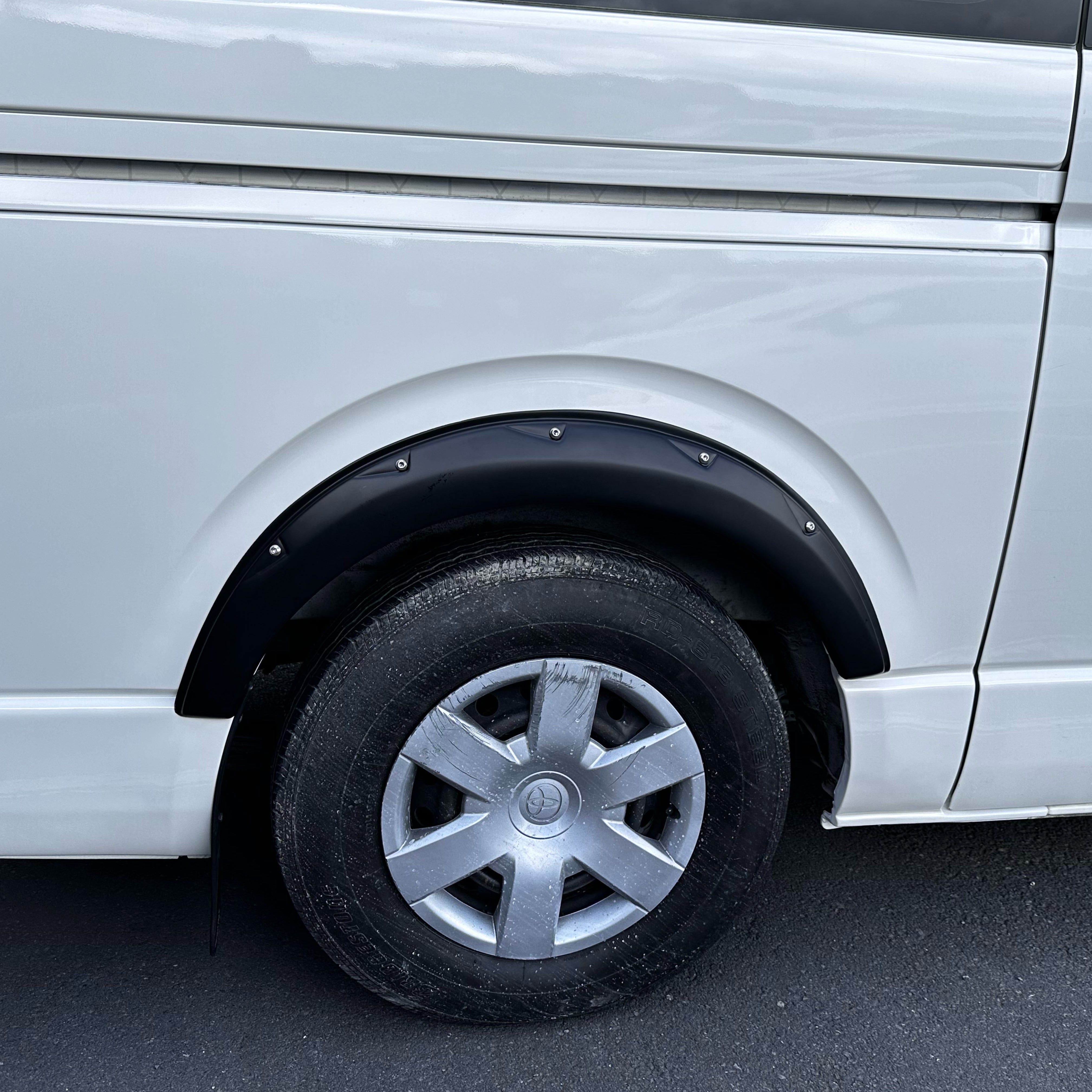 Fender Flare Toyota Hiace 2005-2019 Bolt Style Matte Black