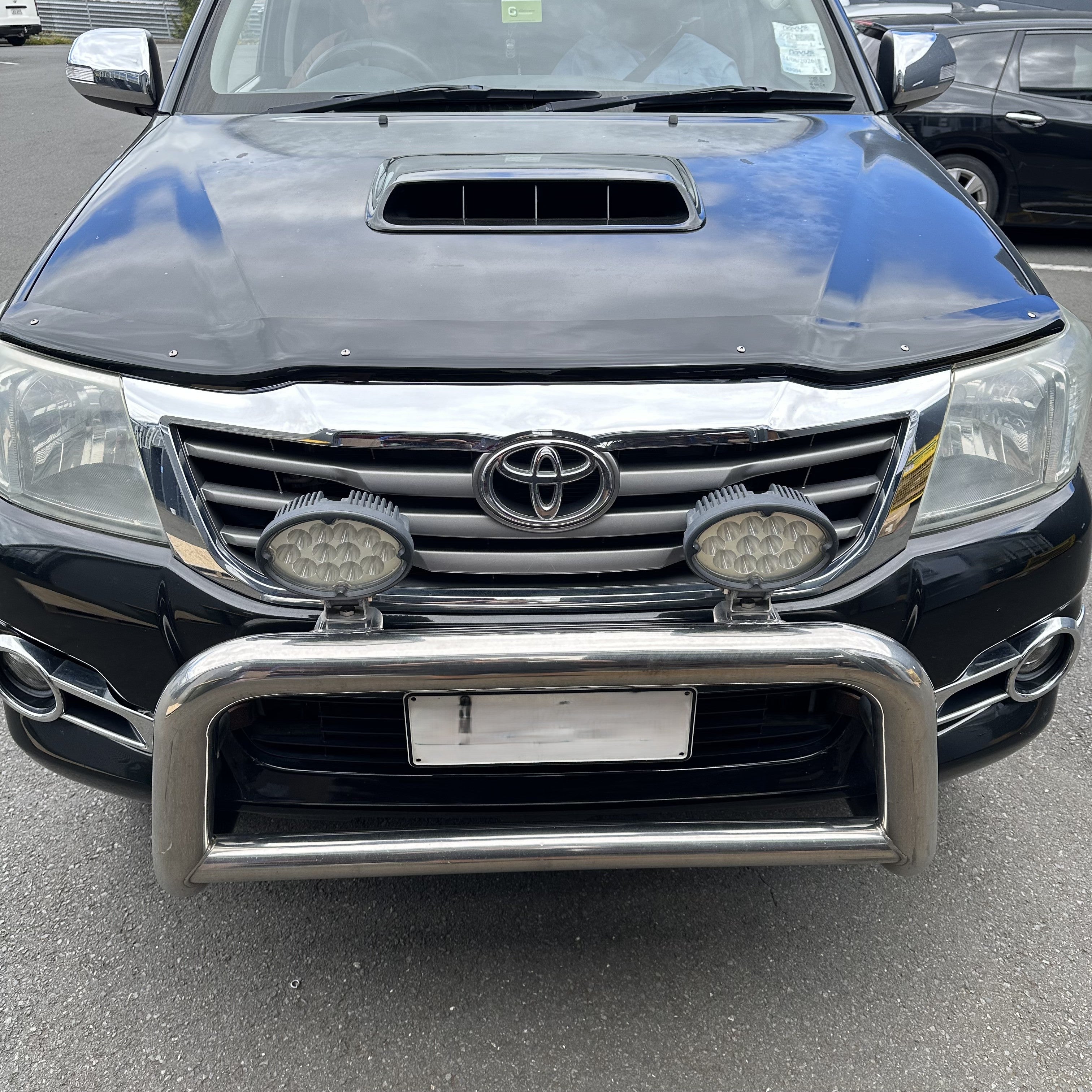 Bonnet Guard Protector Stone Guard Toyota Hilux 2012-2015