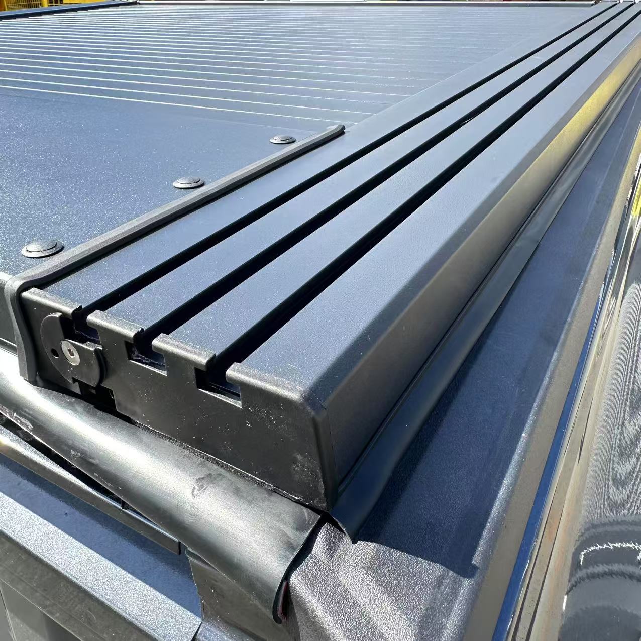 Manual Roller Shutter/Tonneau Cover for Ford Ranger 2022+ New Ranger